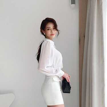 뮤즈포스트 - Fitting Model__Kim-Moon-Hee